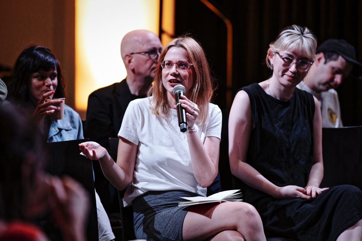 About – Dr Alix Beeston